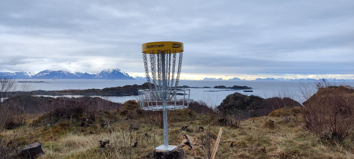 Hermannsvika Frisbeegolfbane - Stamsund, Norway | UDisc Disc Golf ...