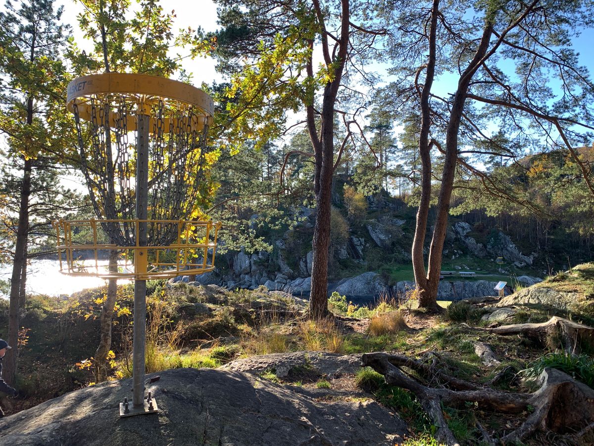 Haltejohansvika Frisbeegolf - Frekhaug, Norway | UDisc Disc Golf Course ...